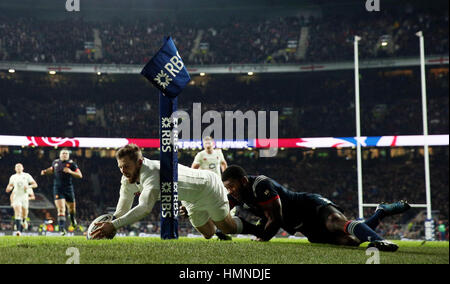 England's Elliot Daly scores a try during the Six Nations rugby union ...