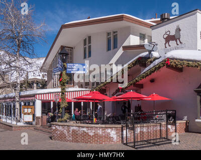 The Red Lion, Vail Village, winter, Vail Ski Resort, Vail, Colorado ...
