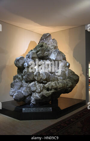 Worlds largest quartz crystal cluster on display at the Kristall ...