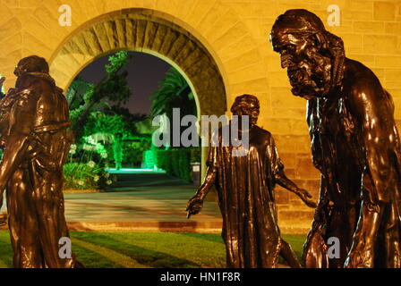 Stanford University night shots of the campus and statues around the ...