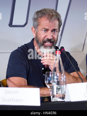 Mel Gibson at a press conference Stock Photo - Alamy
