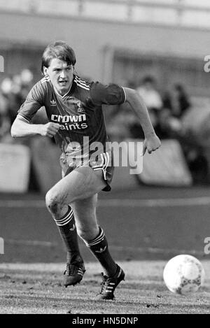 NIGEL SPACKMAN, LIVERPOOL FC, , 1987 Stock Photo - Alamy
