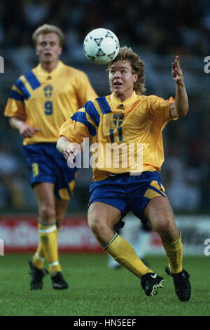 TOMAS BROLIN SWEDEN & PARMA FC 05 July 1994 Stock Photo - Alamy