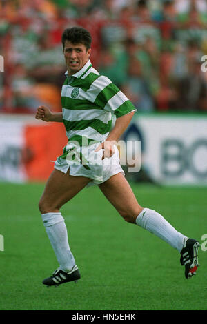 JOHN COLLINS GLASGOW CELTIC FC 28 March 1994 Stock Photo - Alamy