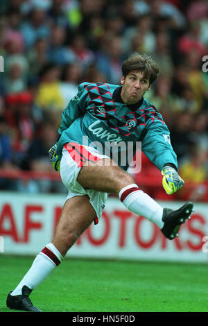 SIMON TRACEY SHEFFIELD UNITED FC 14 November 1999 Stock Photo - Alamy