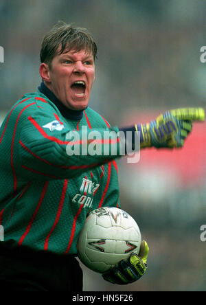NIGEL SPINK ASTON VILLA FC 31 August 1993 Stock Photo - Alamy