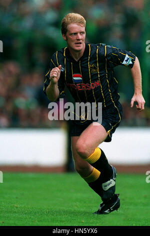 PHIL KING SHEFFIELD WEDNESDAY FC 24 March 1994 Stock Photo - Alamy