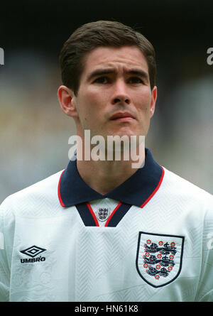 NIGEL CLOUGH LIVERPOOL FC 29 December 1993 Stock Photo - Alamy