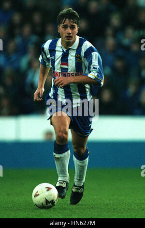 NIGEL JEMSON SHEFFIELD WEDNESDAY FC 05 November 1993 Stock Photo - Alamy