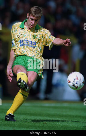 JOHN POLSTON NORWICH CITY FC 31 January 1994 Stock Photo - Alamy