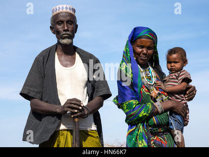 Portrait of an issa tribe family, Afar Region, Gewane, Ethiopia Stock ...