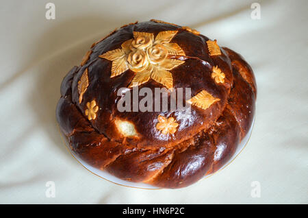 Russian traditional homemade bread Karavay on wedding ceremony Stock ...
