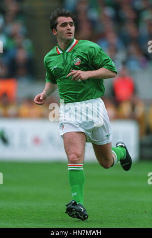 EDDIE MCGOLDRICK EIRE & ARSENAL FC 06 June 1994 Stock Photo - Alamy