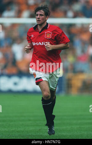 LEE SHARPE MANCHESTER UNITED FC 15 August 1995 Stock Photo - Alamy