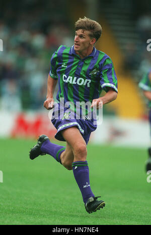GARETH EVANS HIBERNIAN FC 09 August 1994 Stock Photo - Alamy
