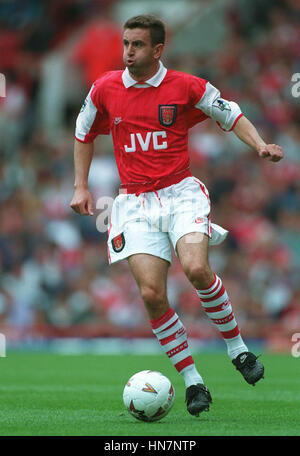 NIGEL WINTERBURN ARSENAL FC 23 August 1994 Stock Photo - Alamy