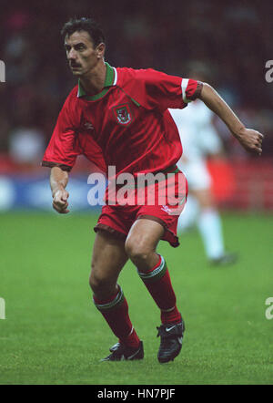 IAN RUSH WALES & LIVERPOOL FC 21 September 1993 Stock Photo - Alamy