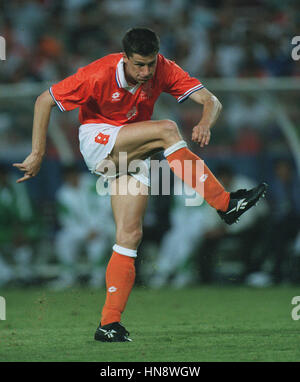 WIM JONK HOLLAND & INTER MILAN FC 12 July 1994 Stock Photo - Alamy