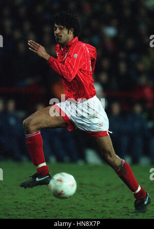 JASON LEE NOTTINGHAM FOREST FC 19 September 1995 Stock Photo - Alamy
