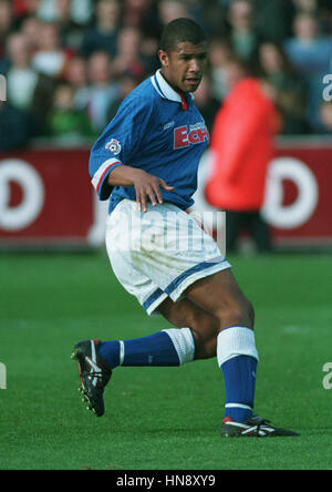 ANDY SCOTT. CARDIFF CITY FC 01 November 1994 Stock Photo - Alamy