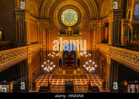 Bima, altar, Spanish Synagogue, interior shot, Josefov, Jewish Quarter ...
