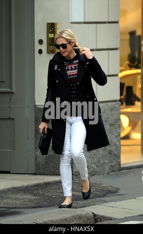 Kelly Rutherford out and about in Milan with her boyfriend Tony Brand ...