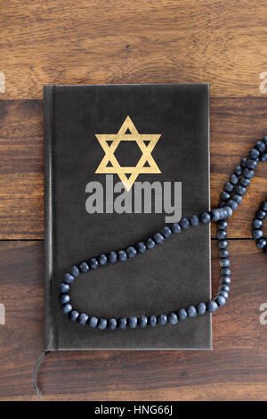 Jewish bible and star of David Stock Photo - Alamy