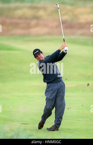 DAVID FROST BRITISH OPEN CARNOUSTIE 17 July 1999 Stock Photo - Alamy