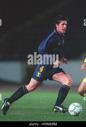 BRIAN O'NEIL SCOTLAND & GLASGOW CELTIC FC 26 April 1996 Stock Photo - Alamy