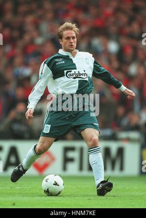 JOHN SCALES LIVERPOOL FC 28 November 1994 Stock Photo - Alamy