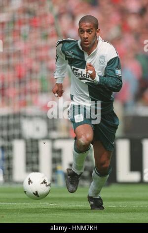 PHIL BABB LIVERPOOL FC 28 September 1995 Stock Photo - Alamy