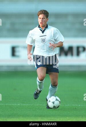 GARY CROFT ENGLAND U21 & GRIMSBY TOWN FC 20 June 1995 Stock Photo - Alamy