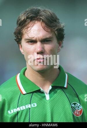 JASON MCATEER EIRE & BOLTON WANDERERS FC 06 June 1994 Stock Photo - Alamy