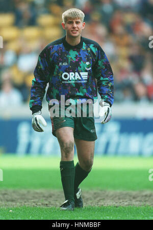 DAVID WATSON BARNSLEY FC 11 April 1995 Stock Photo - Alamy