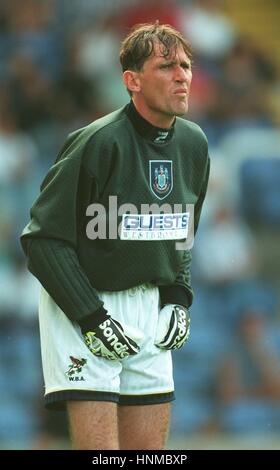 STUART NAYLOR WEST BROMWICH ALBION FC 07 September 1995 Stock Photo - Alamy