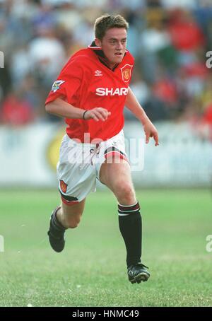 TERRY COOKE MANCHESTER UNITED FC 21 September 1995 Stock Photo - Alamy