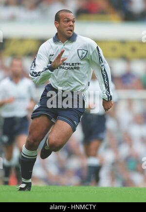 JASON DOZZELL TOTTENHAM HOTSPUR FC 21 April 1994 Stock Photo - Alamy