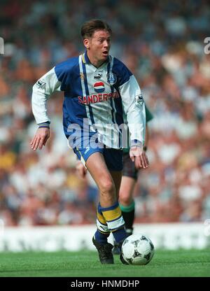 CHRIS WADDLE SHEFFIELD WEDNESDAY FC 05 January 1995 Stock Photo - Alamy