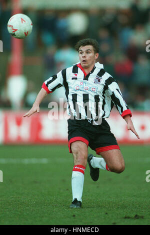 JAMIE FORRESTER GRIMSBY TOWN FC 20 March 1995 Stock Photo - Alamy