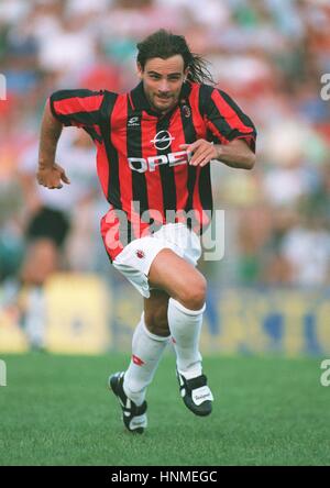 MARCO SIMONE AC MILAN 09 August 1995 Stock Photo - Alamy