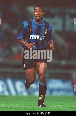PAUL INCE INTER MILAN FC 31 July 1995 Stock Photo - Alamy