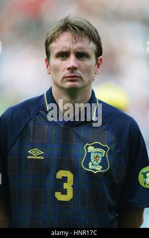 TOMMY BOYD SCOTLAND & GLASGOW CELTIC FC 04 April 1995 Stock Photo - Alamy
