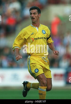IAN RUSH LEEDS UNITED FC 23 October 1996 Stock Photo - Alamy