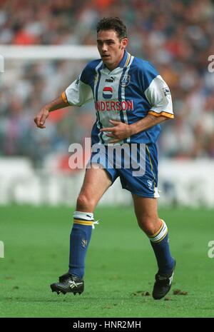GUY WHITTINGHAM SHEFFIELD WEDNESDAY FC 15 March 1997 Stock Photo - Alamy