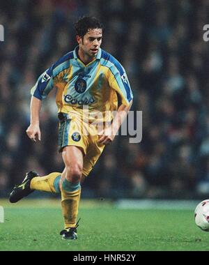 SCOTT MINTO CHELSEA FC 18 November 1996 Stock Photo - Alamy