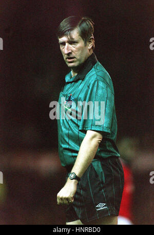 MARTIN BODENHAM PREMIER LEAGUE REFEREE 07 March 1996 Stock Photo - Alamy