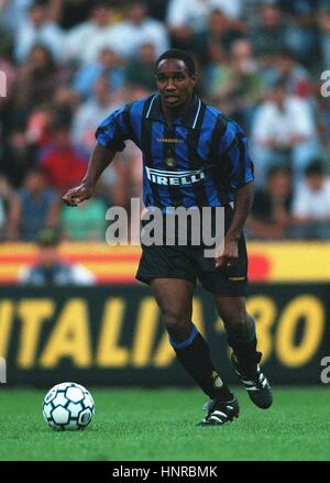 PAUL INCE INTER MILAN FC 06 October 1995 Stock Photo - Alamy