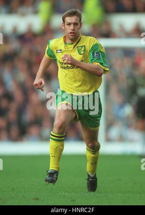JOHN POLSTON NORWICH CITY FC 18 December 1995 Stock Photo - Alamy