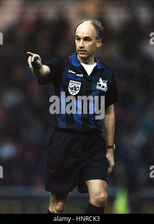 DAVID ELLERAY PREMIER LEAGUE REFEREE VILLA PARK BIRMINGHAM ENGLAND 30 ...