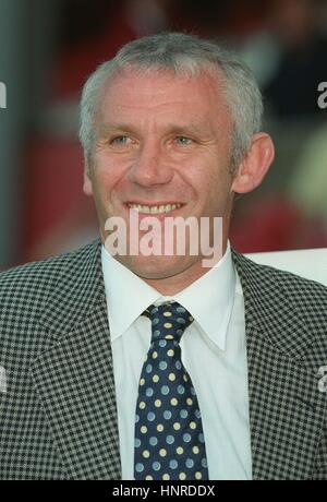 PETER REID SUNDERLAND FC MANAGER ST JAMES PARK NEWCASTLE 21 September ...